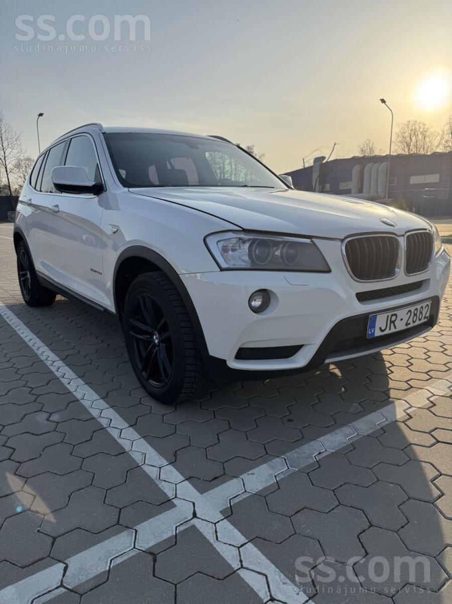 Balts BMW X3 2014 Rīga, ar dzinēja tilpumu 2.00 L un nobraukumu 272 tūkst. km par 10300 €, foto 1 vietnē AUTOMOTO.COM.LV