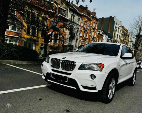 White BMW X3 2014 in Vilnius, with an engine capacity of 2.00 L and mileage of 170 thousand km for 10500 €, photo 5 on AUTOMOTO.COM.LV