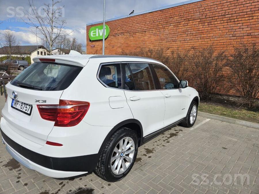 Balts BMW X3 2014 Jelgava, ar dzinēja tilpumu 2.00 L un nobraukumu 201 tūkst. km par 11000 €, foto 5 vietnē AUTOMOTO.COM.LV