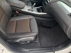 White BMW X3 2014 in Riga, with an engine capacity of 3.00 L and mileage of 240 thousand km for 14990 €, photo 12 on AUTOMOTO.COM.LV