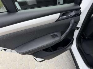 White BMW X3 2014 in Vievis, with an engine capacity of 2.00 L and mileage of 148 thousand km for 13200 €, photo 16 on AUTOMOTO.COM.LV