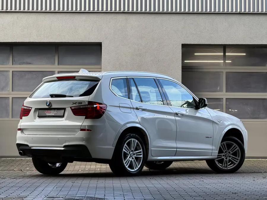 White BMW X3 2014 in Riga, with an engine capacity of 2.00 L and mileage of 260 thousand km for 14300 €, photo 4 on AUTOMOTO.COM.LV