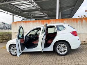 White BMW X3 2014 in Riga, with an engine capacity of 2.00 L and mileage of 260 thousand km for 14300 €, photo 6 on AUTOMOTO.COM.LV