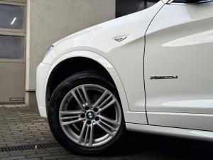 White BMW X3 2014 in Riga, with an engine capacity of 2.00 L and mileage of 260 thousand km for 14300 €, photo 7 on AUTOMOTO.COM.LV