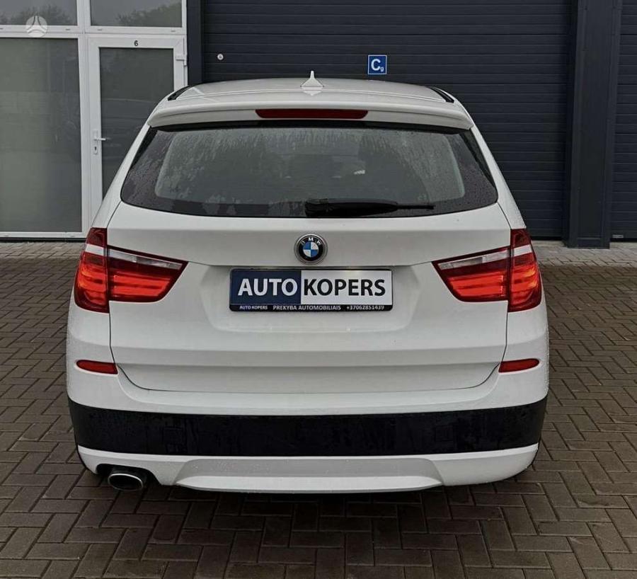 White BMW X3 2014 in Kaunas, with an engine capacity of 2.00 L and mileage of 300 thousand km for 9700 €, photo 6 on AUTOMOTO.COM.LV
