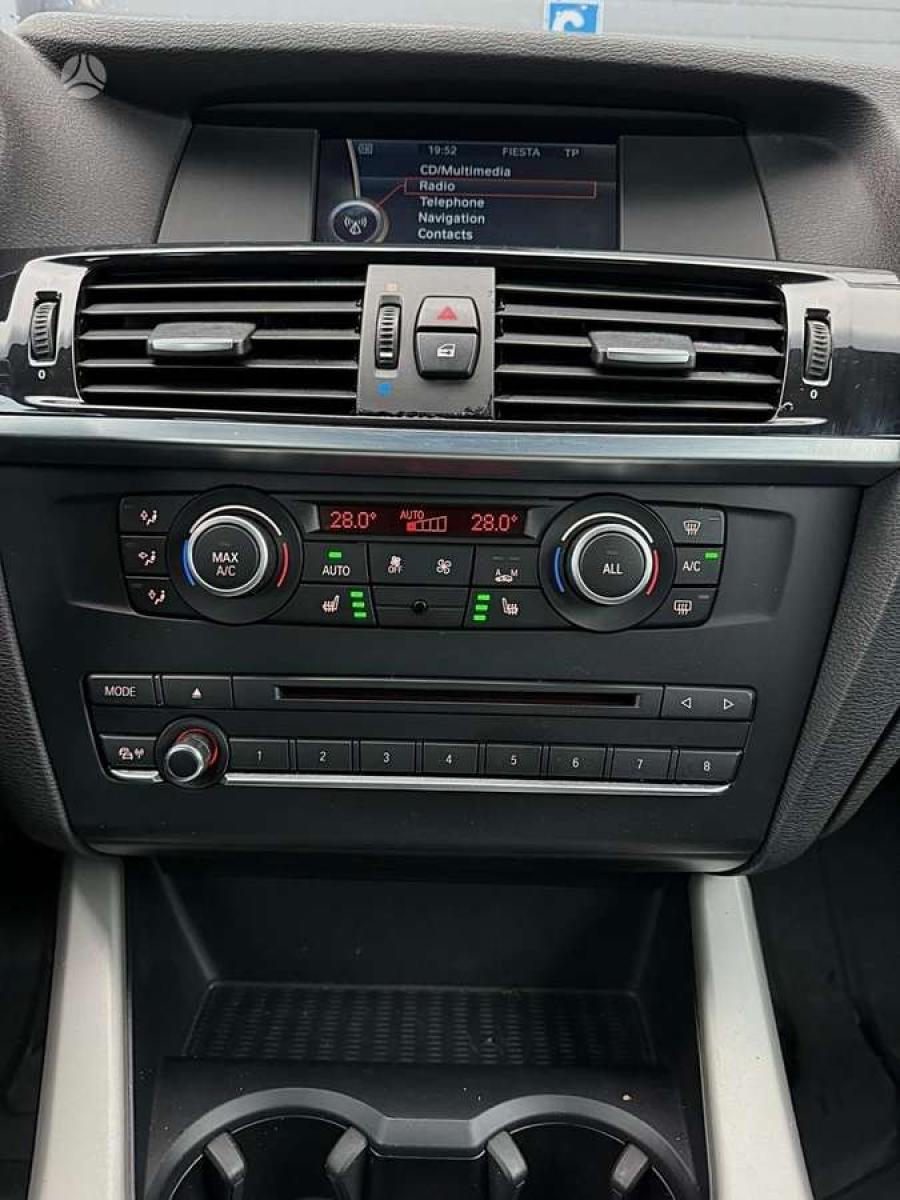 White BMW X3 2014 in Kaunas, with an engine capacity of 2.00 L and mileage of 300 thousand km for 9700 €, photo 13 on AUTOMOTO.COM.LV