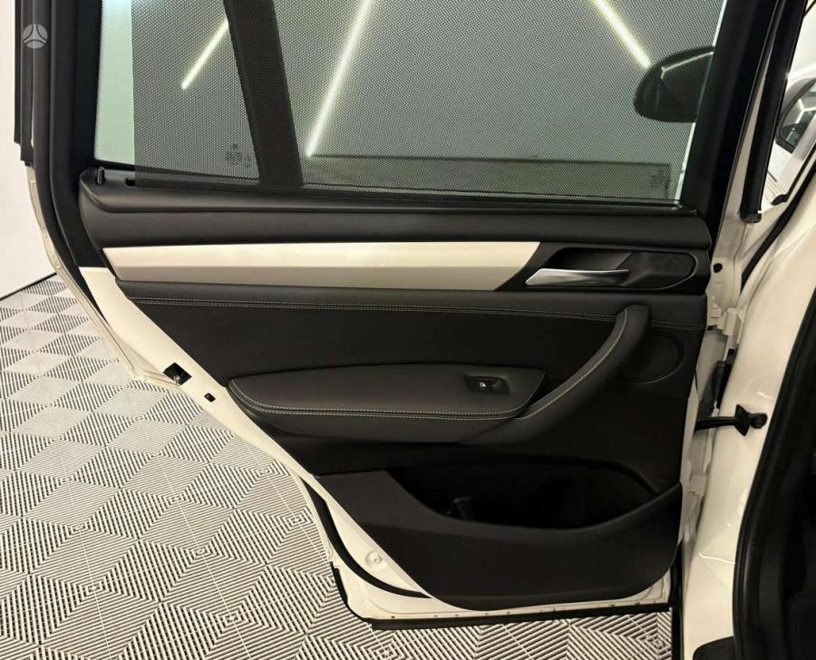 White BMW X3 2014 in Marijampole, with an engine capacity of 2.00 L and mileage of 218 thousand km for 12650 €, photo 9 on AUTOMOTO.COM.LV