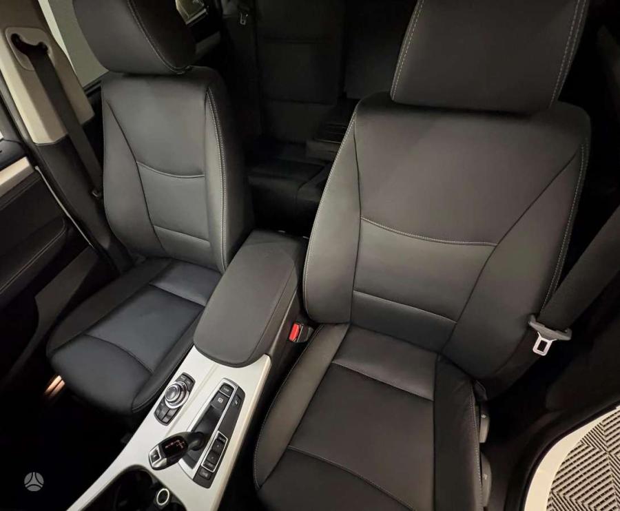 White BMW X3 2014 in Marijampole, with an engine capacity of 2.00 L and mileage of 218 thousand km for 12650 €, photo 14 on AUTOMOTO.COM.LV