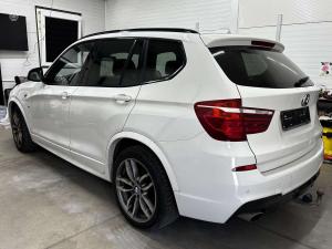 White BMW X3 2014 in Utena, with an engine capacity of 2.00 L and mileage of 290 thousand km for 9600 €, photo 5 on AUTOMOTO.COM.LV