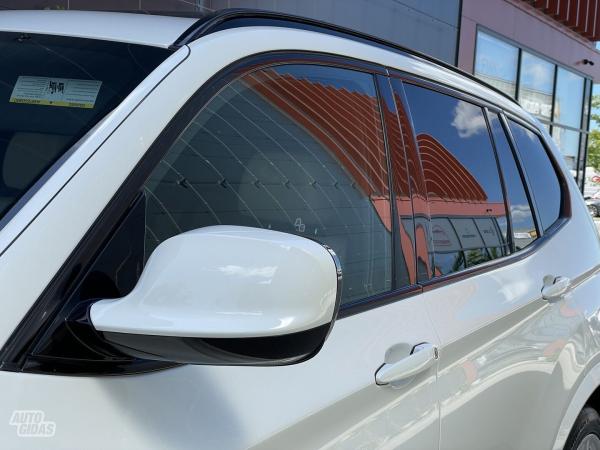 White BMW X3 2014 in Klaipeda, with an engine capacity of 3.00 L and mileage of 252 thousand km for 10000 €, photo 10 on AUTOMOTO.COM.LV