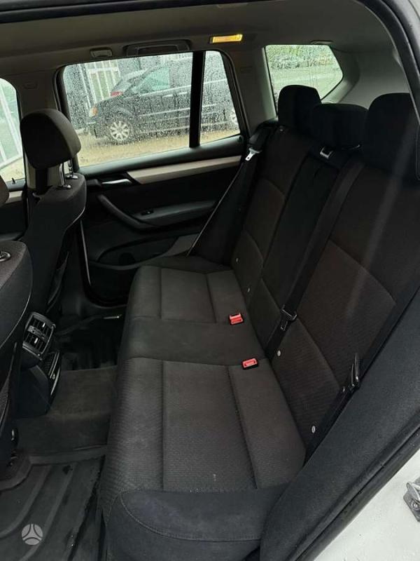 White BMW X3 2014 in Kaunas, with an engine capacity of 2.00 L and mileage of 300 thousand km for 8999 €, photo 8 on AUTOMOTO.COM.LV