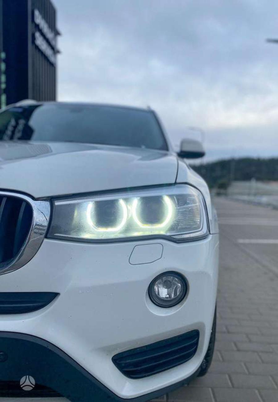 White BMW X3 2015 in Vilnius, with an engine capacity of 2.00 L and mileage of 292 thousand km for 12800 €, photo 5 on AUTOMOTO.COM.LV
