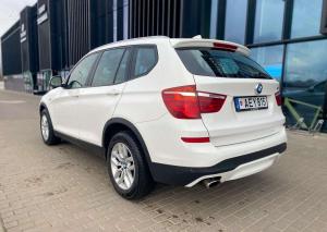 White BMW X3 2015 in Vilnius, with an engine capacity of 2.00 L and mileage of 292 thousand km for 12800 €, photo 8 on AUTOMOTO.COM.LV