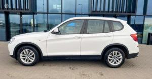 White BMW X3 2015 in Vilnius, with an engine capacity of 2.00 L and mileage of 292 thousand km for 12800 €, photo 9 on AUTOMOTO.COM.LV