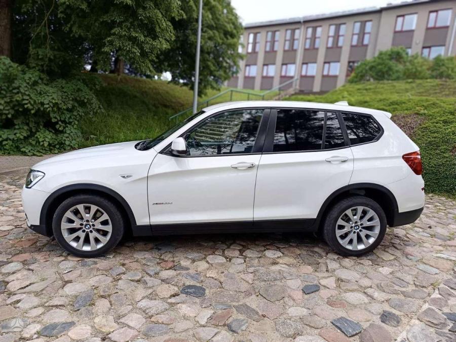 White BMW X3 2015 in Utena, with an engine capacity of 2.00 L and mileage of 294 thousand km for 14350 €, photo 13 on AUTOMOTO.COM.LV