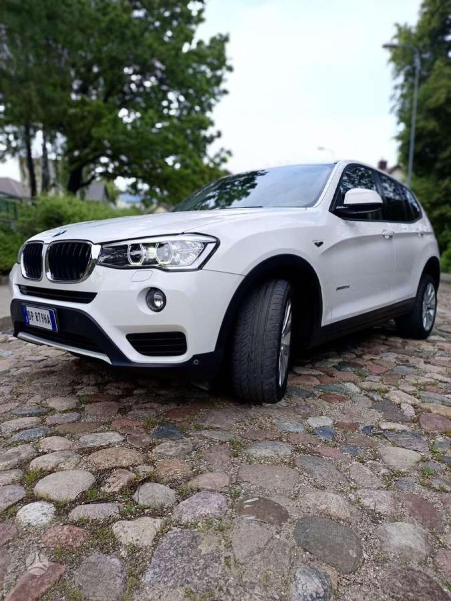 White BMW X3 2015 in Utena, with an engine capacity of 2.00 L and mileage of 294 thousand km for 14350 €, photo 18 on AUTOMOTO.COM.LV