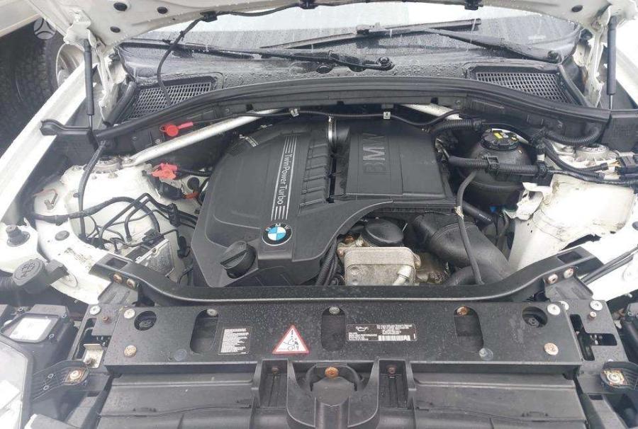 White BMW X3 2015 in Siauliai, with an engine capacity of 2.98 L and mileage of 195 thousand km for 8400 €, photo 7 on AUTOMOTO.COM.LV