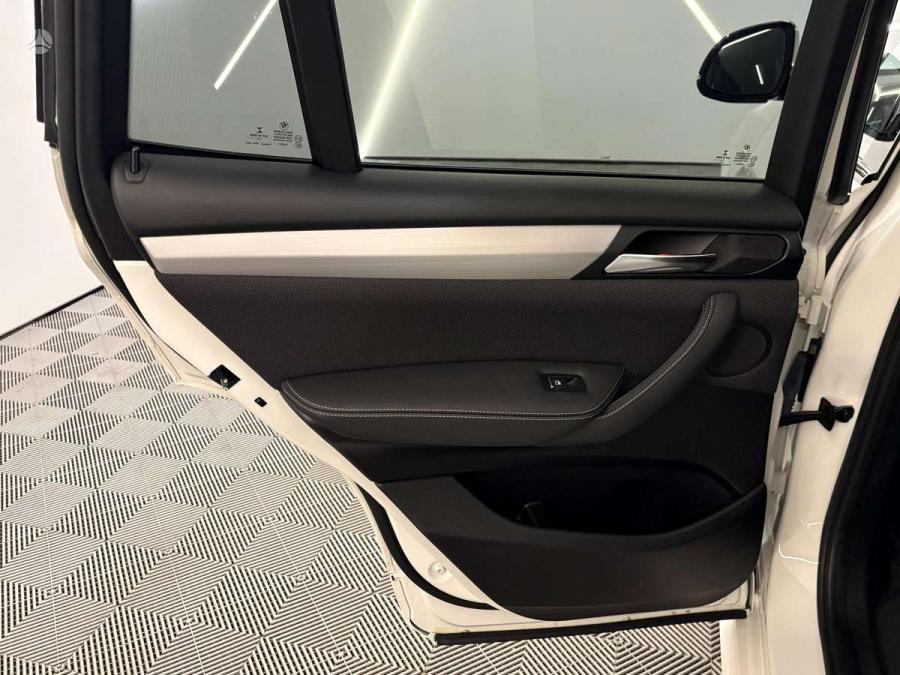 White BMW X3 2015 in Marijampole, with an engine capacity of 2.00 L and mileage of 296 thousand km for 14950 €, photo 17 on AUTOMOTO.COM.LV