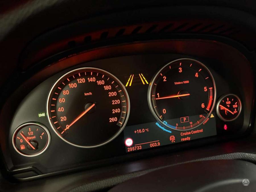 White BMW X3 2015 in Marijampole, with an engine capacity of 2.00 L and mileage of 296 thousand km for 14950 €, photo 18 on AUTOMOTO.COM.LV