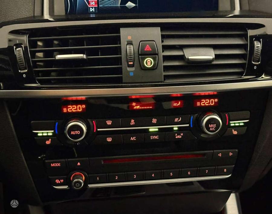 Balts BMW X3 2015 Marijampole, ar dzinēja tilpumu 2.00 L un nobraukumu 296 tūkst. km par 14350 €, foto 10 vietnē AUTOMOTO.COM.LV