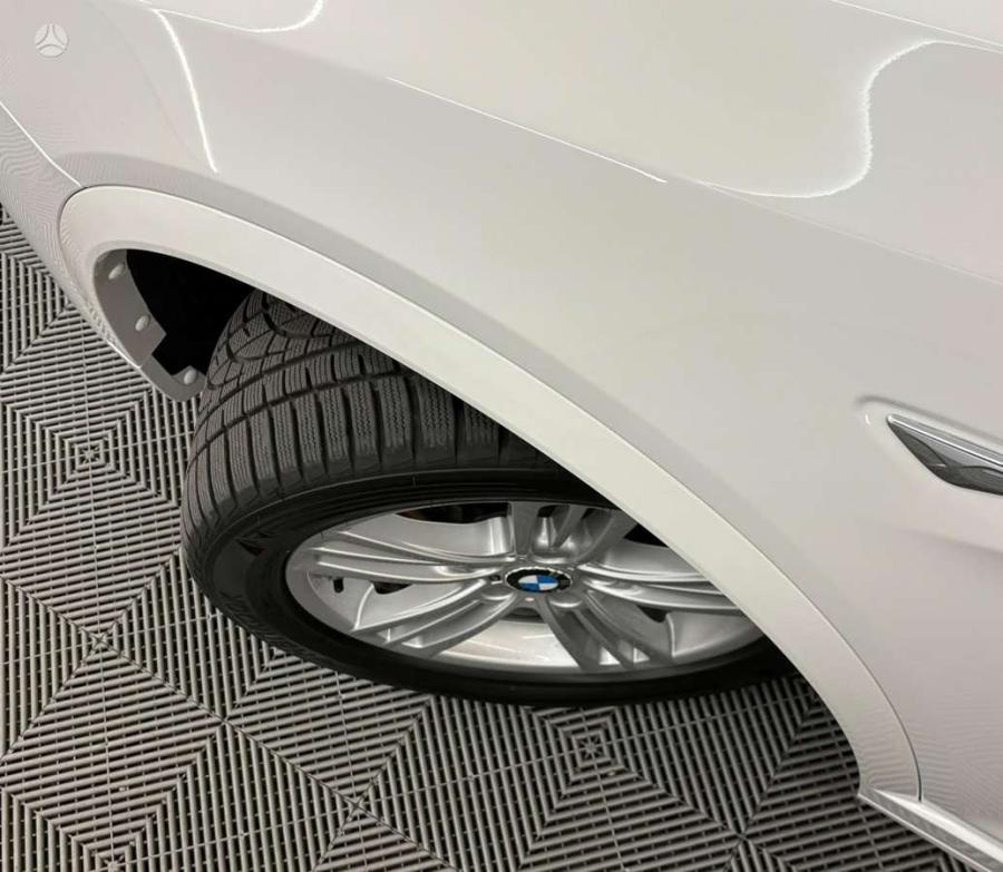 Balts BMW X3 2015 Marijampole, ar dzinēja tilpumu 2.00 L un nobraukumu 296 tūkst. km par 14350 €, foto 24 vietnē AUTOMOTO.COM.LV