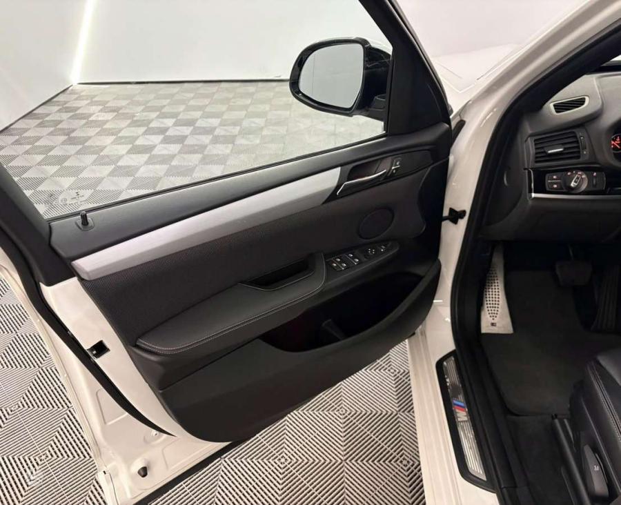 Balts BMW X3 2015 Marijampole, ar dzinēja tilpumu 2.00 L un nobraukumu 296 tūkst. km par 14350 €, foto 26 vietnē AUTOMOTO.COM.LV