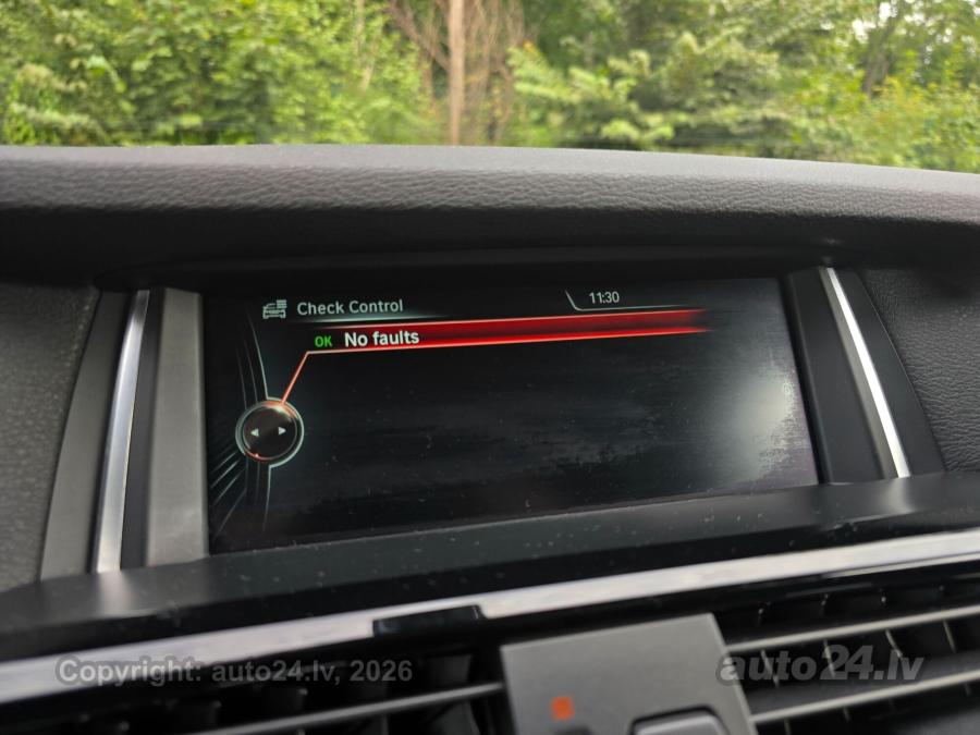 White BMW X3 2015 in Tallinn, with an engine capacity of 2.00 L and mileage of 223 thousand km for 12990 €, photo 13 on AUTOMOTO.COM.LV