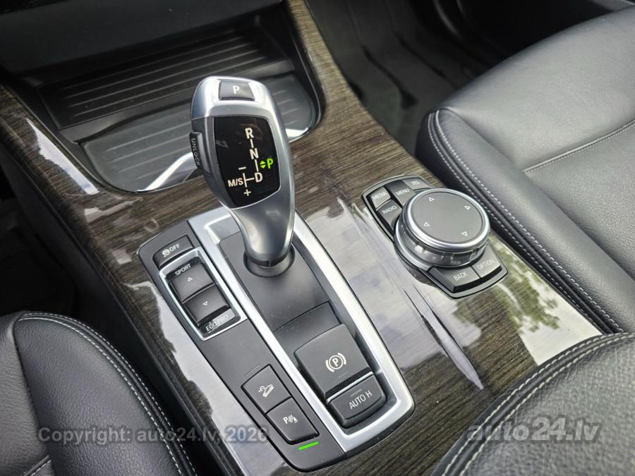 White BMW X3 2015 in Tallinn, with an engine capacity of 2.00 L and mileage of 223 thousand km for 12990 €, photo 18 on AUTOMOTO.COM.LV