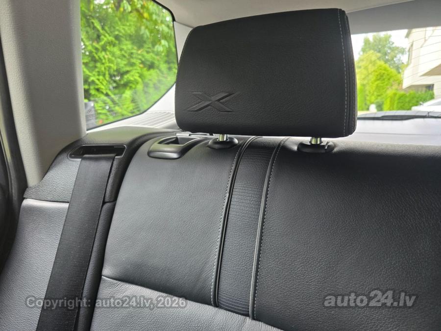 White BMW X3 2015 in Tallinn, with an engine capacity of 2.00 L and mileage of 223 thousand km for 12990 €, photo 23 on AUTOMOTO.COM.LV