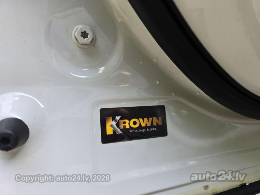 White BMW X3 2015 in Tallinn, with an engine capacity of 2.00 L and mileage of 223 thousand km for 12990 €, photo 30 on AUTOMOTO.COM.LV