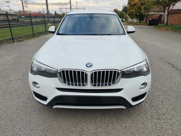 BMW X3 2015 in Siauliai on AUTOMOTO.COM.LV White BMW X3 2015 in Siauliai, with an engine capacity of 2.00 L and mileage of 175 thousand km for 13000 €, photo 3 on AUTOMOTO.COM.LV