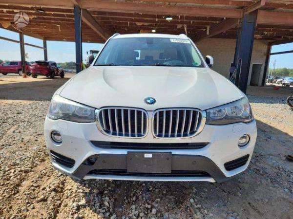 White BMW X3 2016 in Panevezys, with an engine capacity of 2.00 L and mileage of 208 thousand km for 7900 €, photo 3 on AUTOMOTO.COM.LV