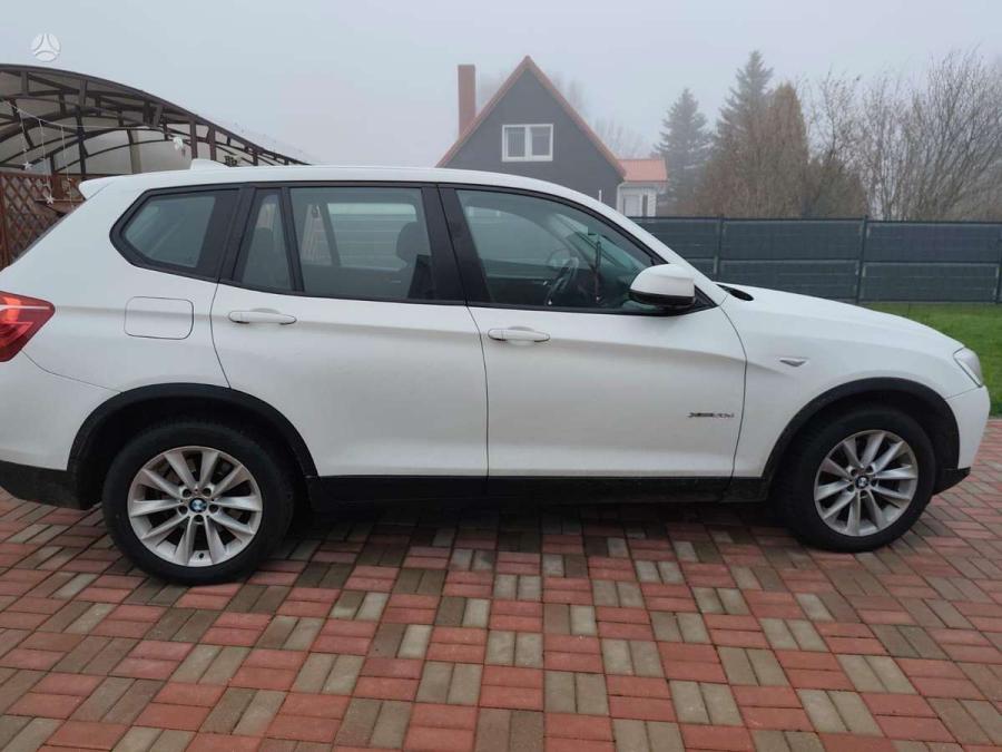 White BMW X3 2016 in Kaunas, with an engine capacity of 2.00 L and mileage of 215 thousand km for 13000 €, photo 4 on AUTOMOTO.COM.LV