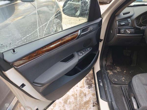Balts BMW X3 2016 Kauņa, ar dzinēja tilpumu 2.00 L un nobraukumu 215 tūkst. km par 13000 €, foto 11 vietnē AUTOMOTO.COM.LV
