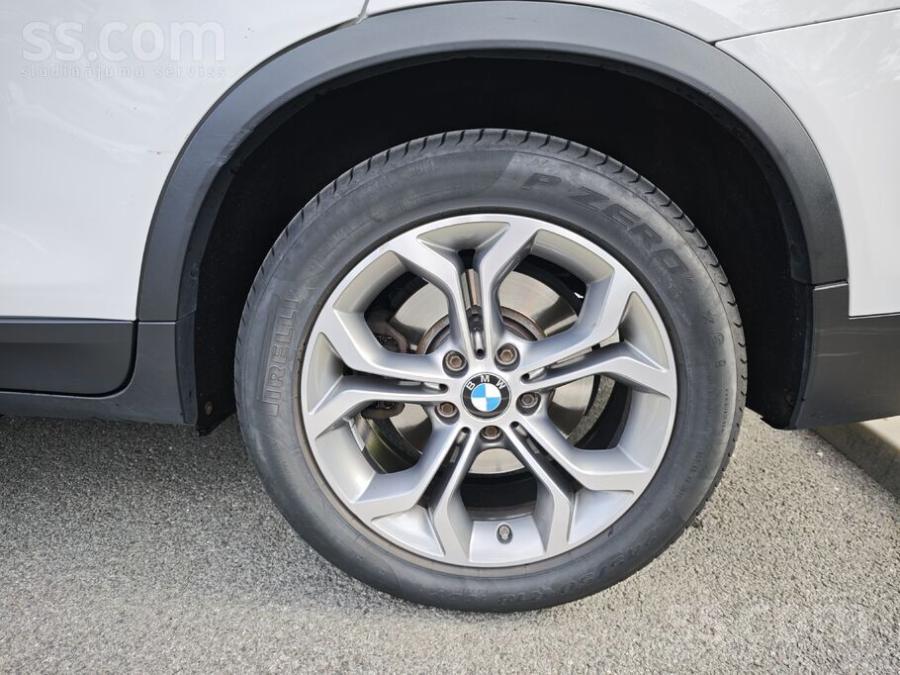 White BMW X3 2016 in Riga, with an engine capacity of 2.00 L and mileage of 218 thousand km for 15700 €, photo 10 on AUTOMOTO.COM.LV