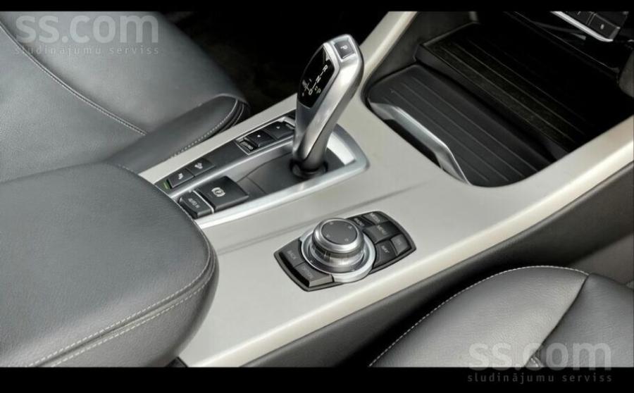 White BMW X3 2016 in Daugavpils, with an engine capacity of 2.00 L and mileage of 255 thousand km for 14000 €, photo 11 on AUTOMOTO.COM.LV