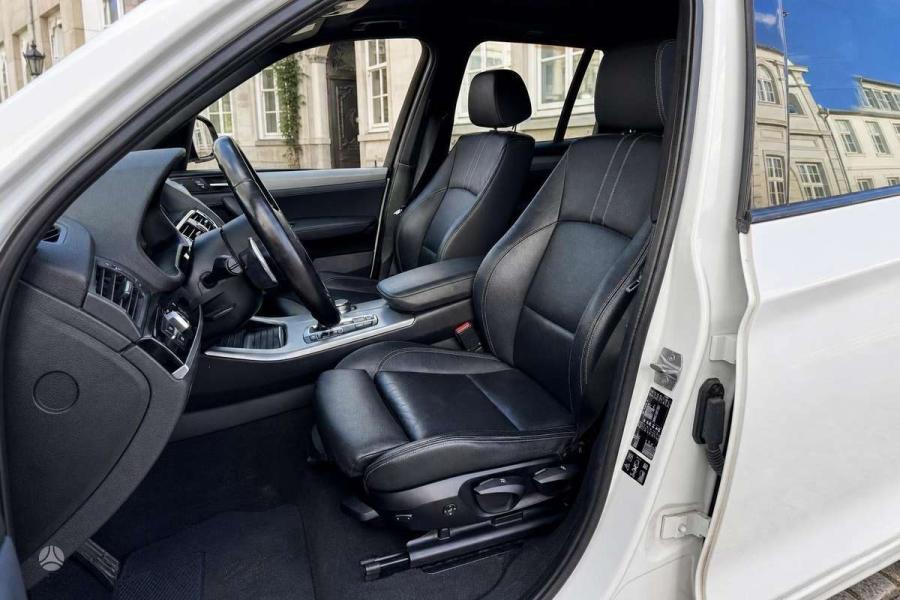 White BMW X3 2016 in Vilnius, with an engine capacity of 3.00 L and mileage of 198 thousand km for 13950 €, photo 6 on AUTOMOTO.COM.LV