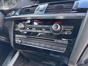 White BMW X3 2016 in Vilnius, with an engine capacity of 3.00 L and mileage of 198 thousand km for 13950 €, photo 11 on AUTOMOTO.COM.LV