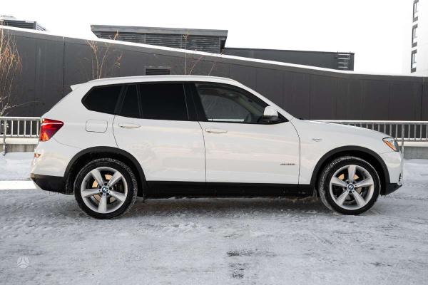 White BMW X3 2017 in Vilnius, with an engine capacity of 2.00 L and mileage of 164 thousand km for 12900 €, photo 4 on AUTOMOTO.COM.LV