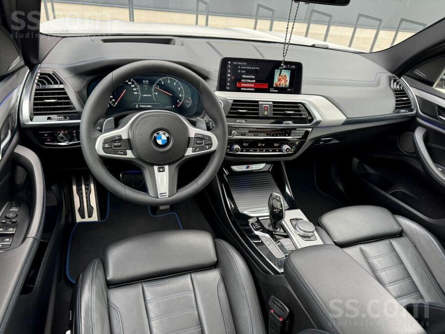 White BMW X3 2017 in Riga, with an engine capacity of 3.00 L and mileage of 0 thousand km for 29900 €, photo 12 on AUTOMOTO.COM.LV