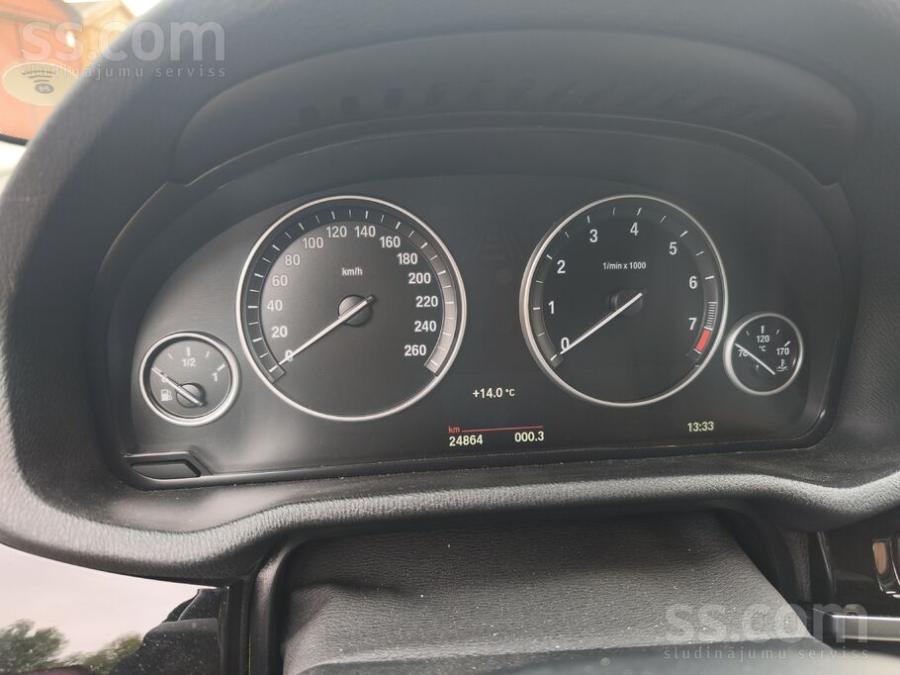 White BMW X3 2017 in Riga, with an engine capacity of 2.00 L and mileage of 25 thousand km for 25900 €, photo 5 on AUTOMOTO.COM.LV