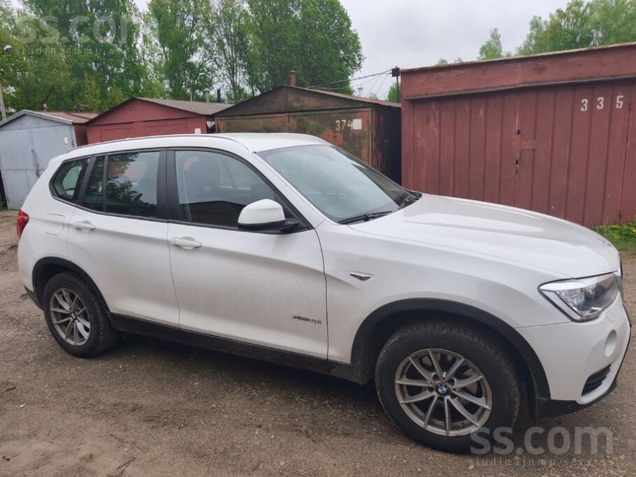White BMW X3 2017 in Riga, with an engine capacity of 2.00 L and mileage of 25 thousand km for 25900 €, photo 6 on AUTOMOTO.COM.LV