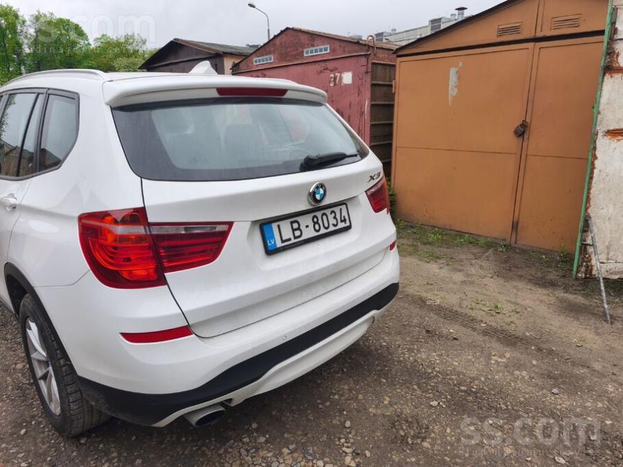 White BMW X3 2017 in Riga, with an engine capacity of 2.00 L and mileage of 25 thousand km for 25900 €, photo 9 on AUTOMOTO.COM.LV