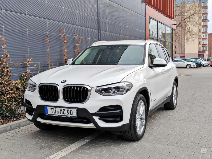 White BMW X3 2017 in Klaipeda, with an engine capacity of 2.00 L and mileage of 279 thousand km for 18950 €, photo 1 on AUTOMOTO.COM.LV