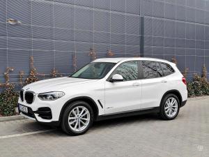 White BMW X3 2017 in Klaipeda, with an engine capacity of 2.00 L and mileage of 279 thousand km for 18950 €, photo 4 on AUTOMOTO.COM.LV