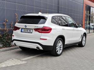 White BMW X3 2017 in Klaipeda, with an engine capacity of 2.00 L and mileage of 279 thousand km for 18950 €, photo 9 on AUTOMOTO.COM.LV