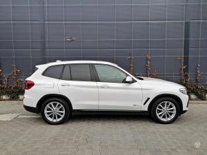 White BMW X3 2017 in Klaipeda, with an engine capacity of 2.00 L and mileage of 279 thousand km for 18950 €, photo 11 on AUTOMOTO.COM.LV
