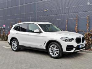 White BMW X3 2017 in Klaipeda, with an engine capacity of 2.00 L and mileage of 279 thousand km for 18950 €, photo 12 on AUTOMOTO.COM.LV