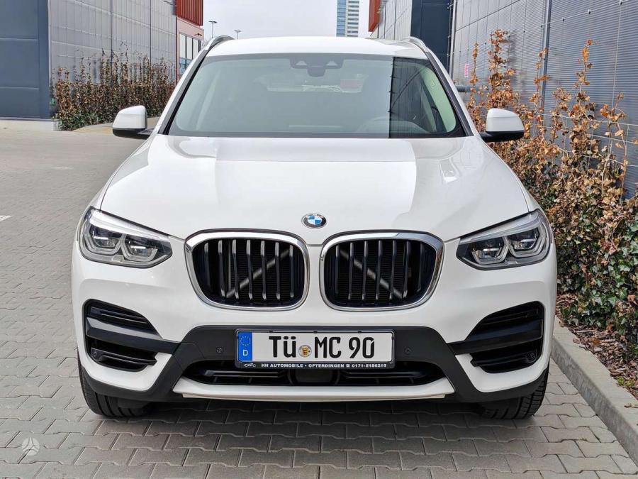 White BMW X3 2017 in Klaipeda, with an engine capacity of 2.00 L and mileage of 279 thousand km for 18950 €, photo 14 on AUTOMOTO.COM.LV