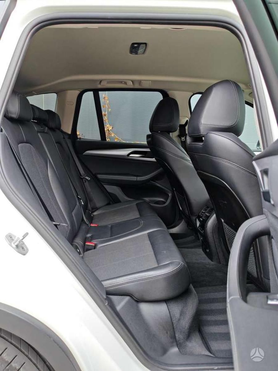 White BMW X3 2017 in Klaipeda, with an engine capacity of 2.00 L and mileage of 279 thousand km for 18950 €, photo 25 on AUTOMOTO.COM.LV